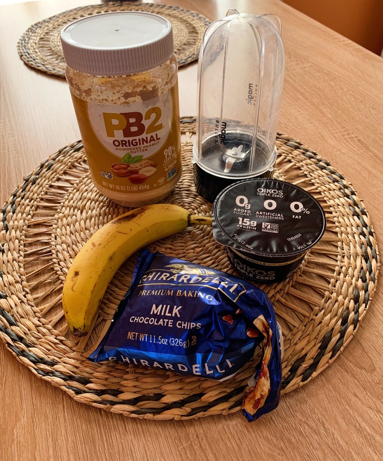 PB2 Banana Chocolate Chip Protein Smoothie – ThatGirlTess